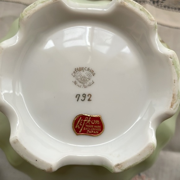 Lefton | Kitchen | Vintage Lefton Teapot With 2 Cup And Saucer Sets ...